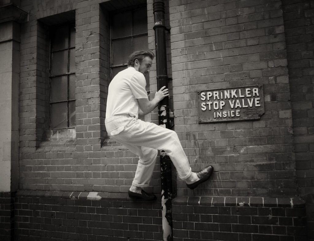 Feltbeats | Everything about Tom Felton's music. Strum on!