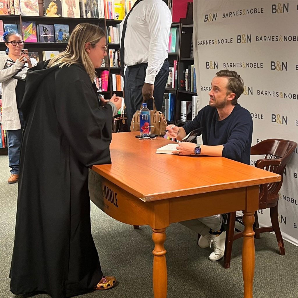 Feltbeats | Everything about Tom Felton's music. Strum on!